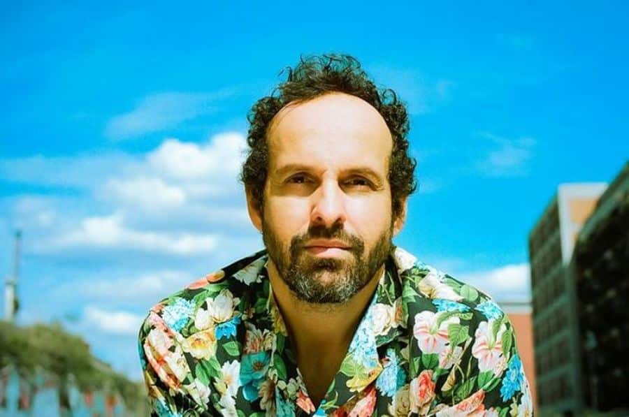 MOMO o músico brasileiro conversa com o jornalista Nuno Pacheco